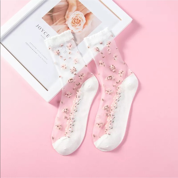 Pink Magnolia | Accessories | Nwt Transparent Flower Lace Crystal Silk ...